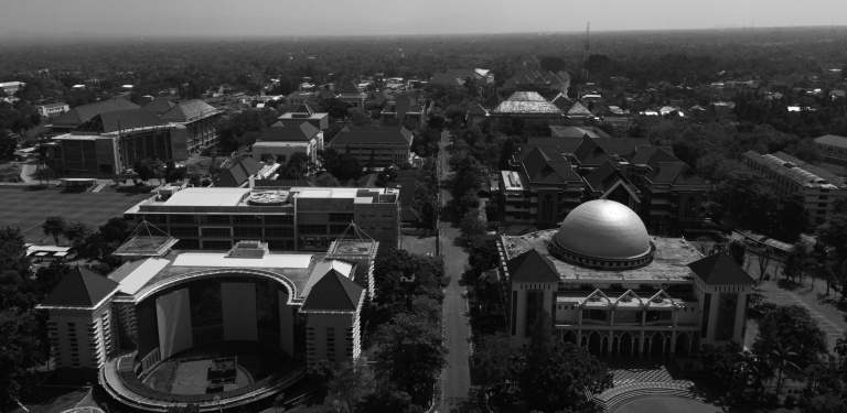 Latihan Wp - Universitas Islam Indonesia