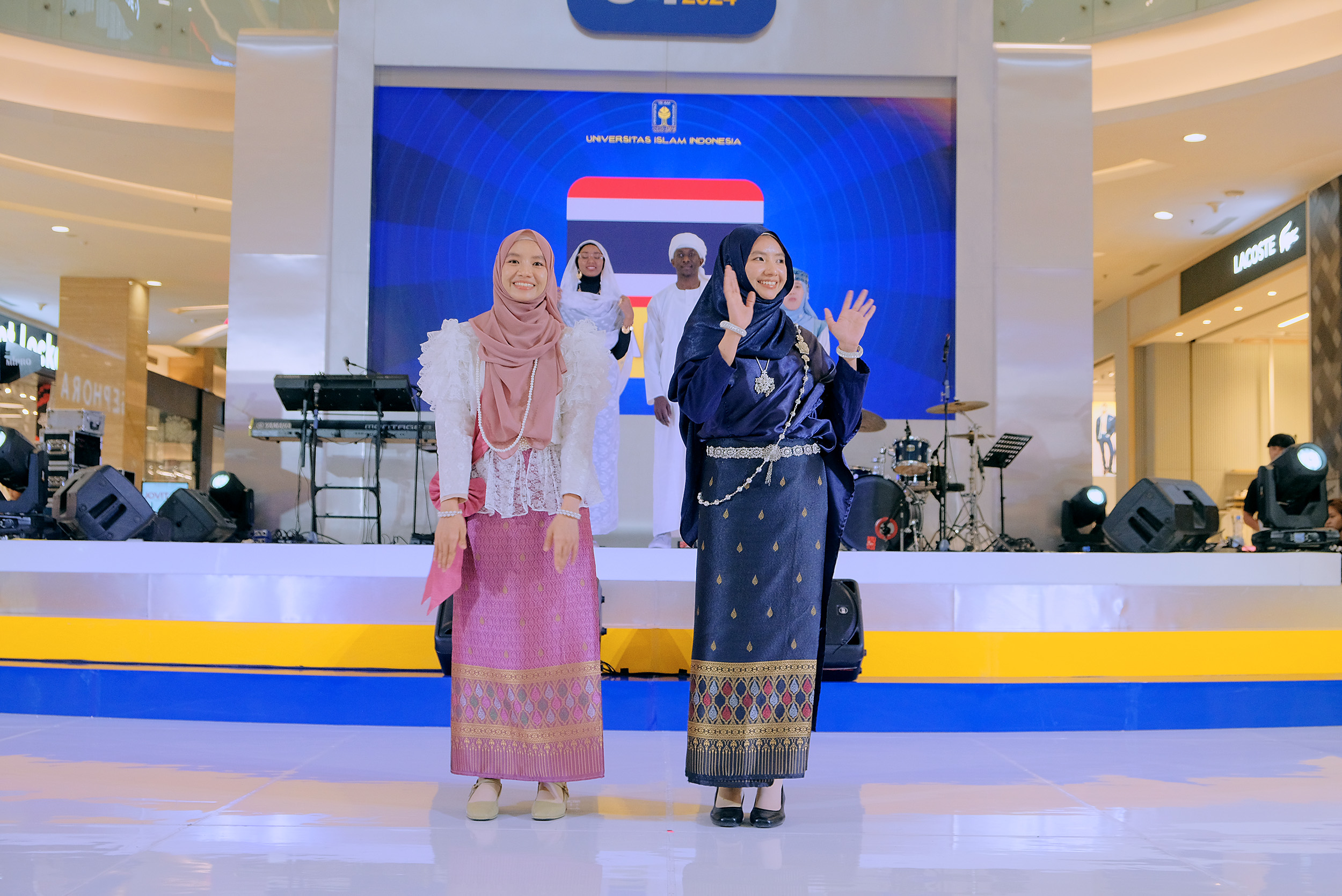 UII Mondial, Penampilan Mahasiswa Internasional UII di Ajang YBW UII ...