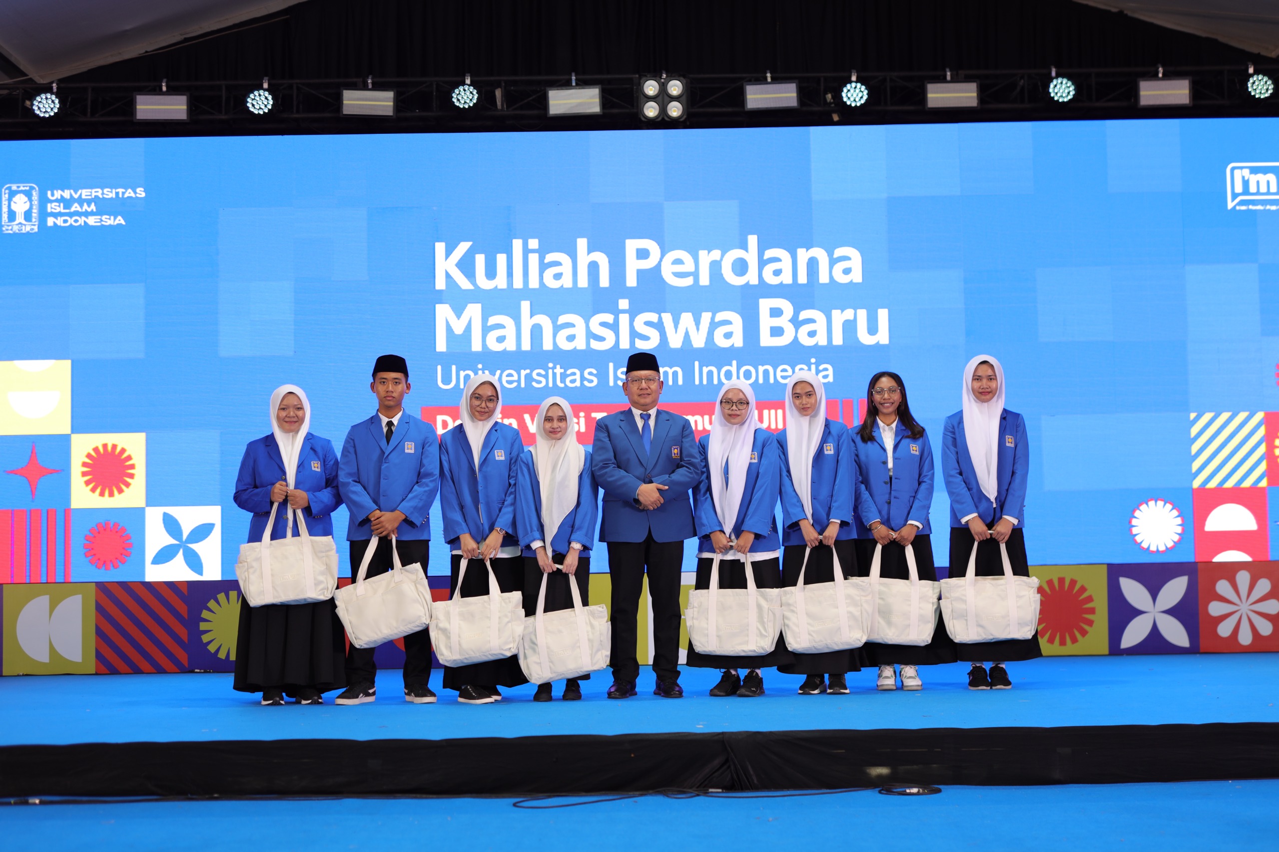 UII Sambut 5.188 Mahasiswa Baru Dalam Kuliah Perdana - Universitas Islam Indonesia